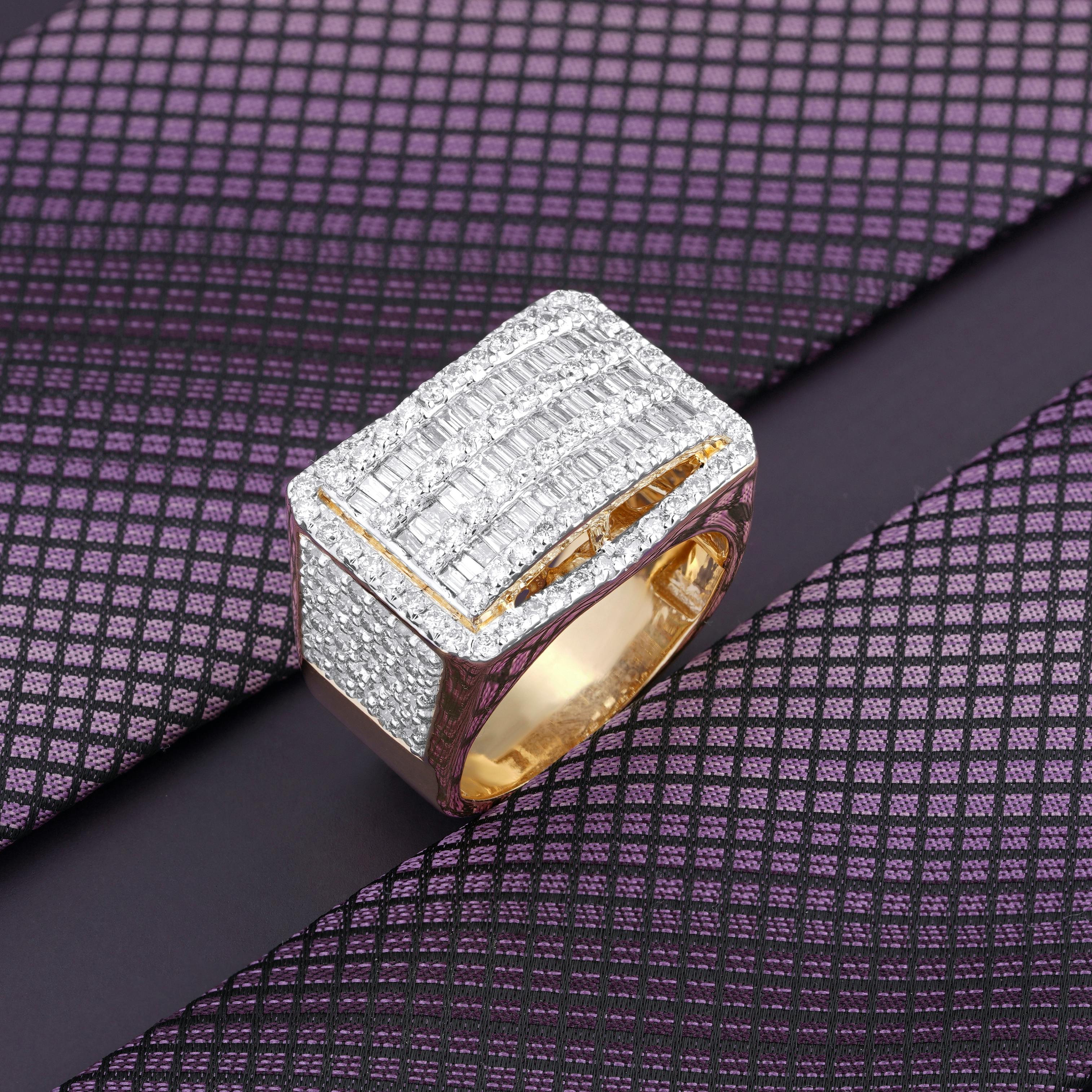 RINGS – VVS MOISSANITE WATCH